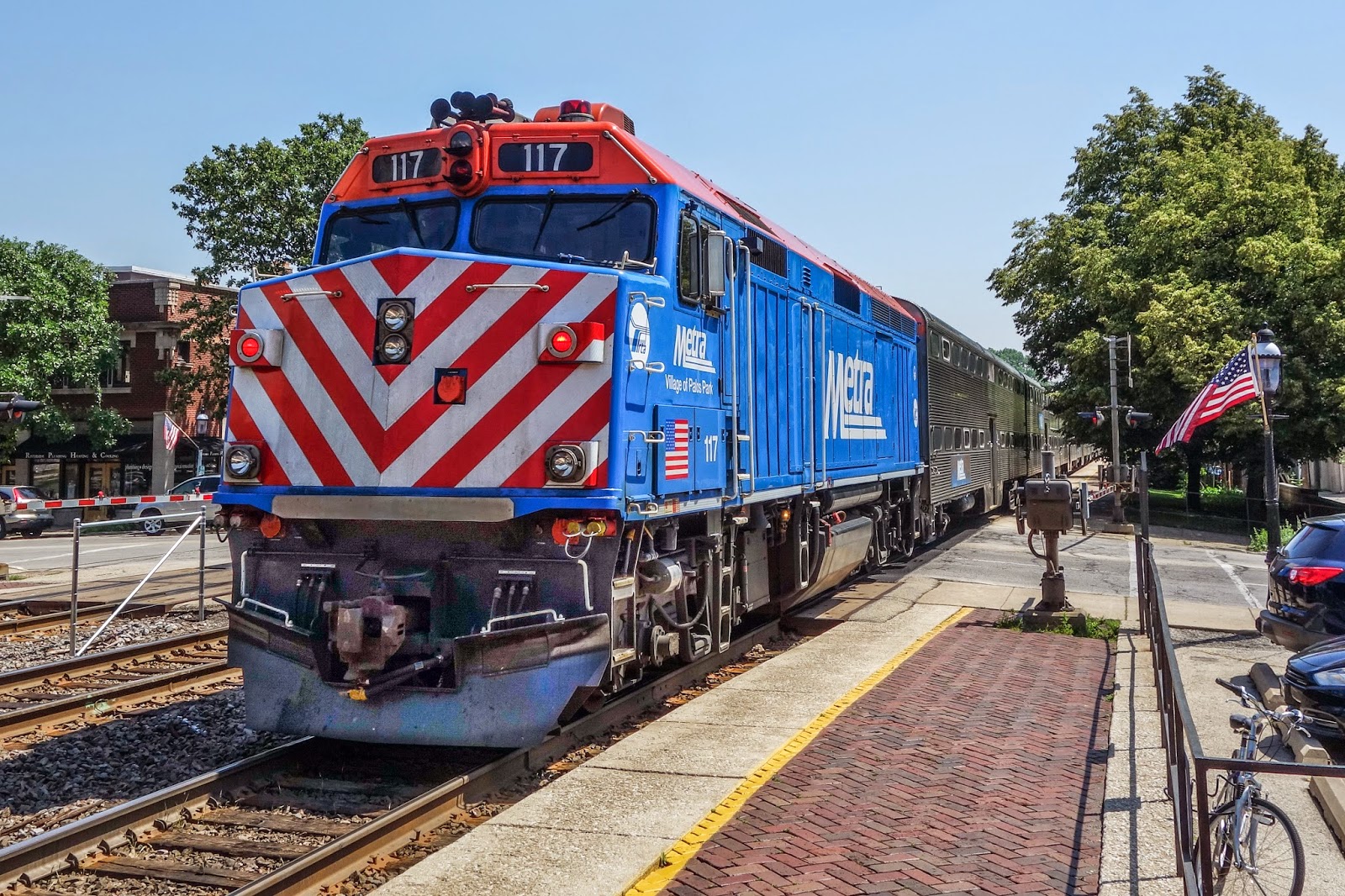 Road Trip – Metra commuter trains in Riverside – 2For66